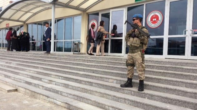 'TSK yönetime el koydu' açıklamasından darbeyi anlamamış