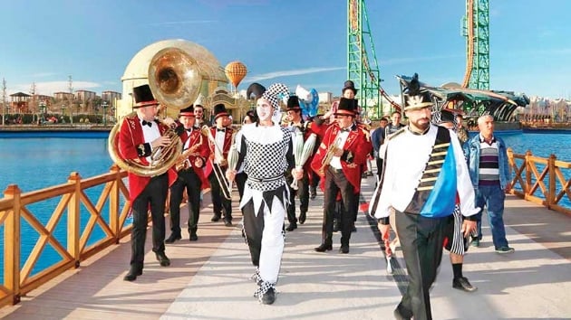 Ankara'da eğlence çağı başladı