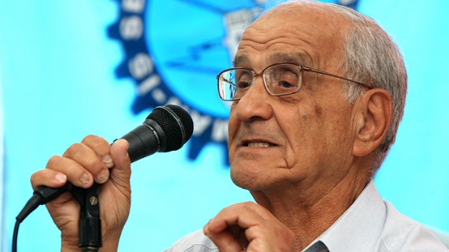 Prof. Dr. Mümtaz Soysal hayatını kaybetti Prof. Dr. Mümtaz Soysal hayatını kaybetti