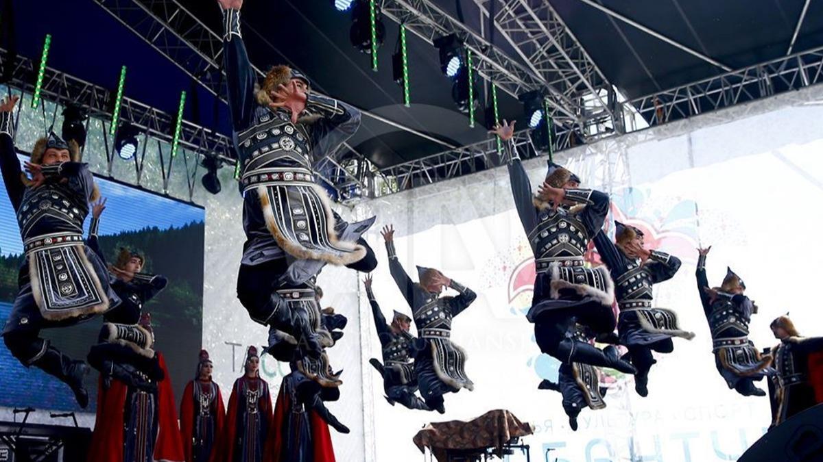 Rusya'daki Tatar ve Başkurt halkları Sabantuy Bayramı'nı coşkuyla kutladı