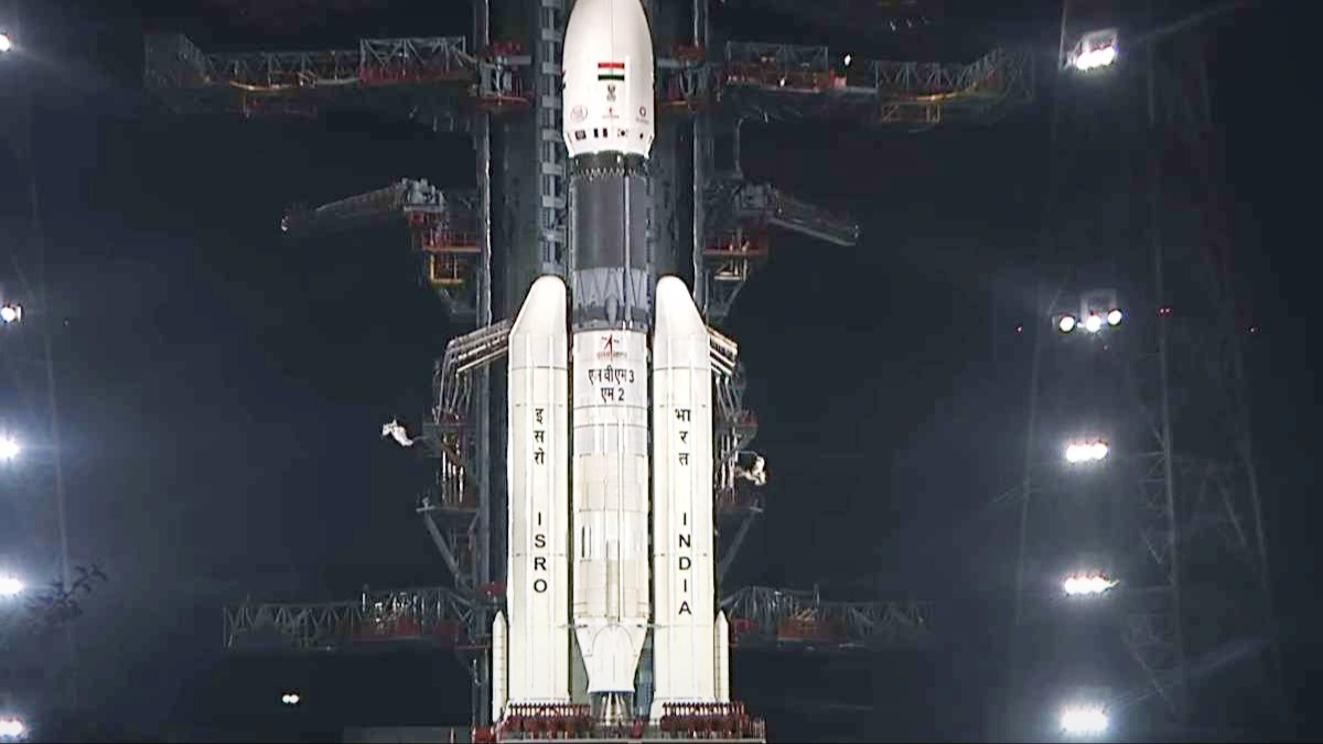 Rus Uzay Ajansı'ndan ayrılmıştı... OneWeb uzaya onlarca uydu fırlattı