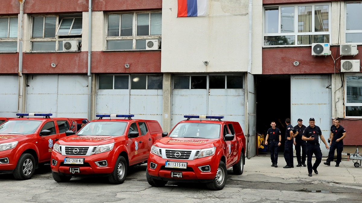 Sırbistan'dan Yunanistan'a destek ekip